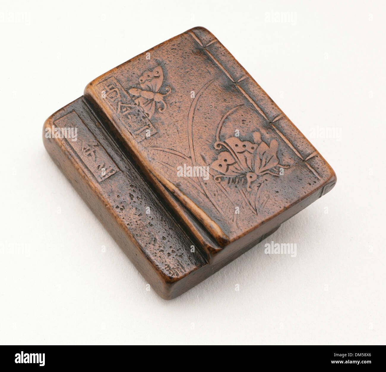 The *Kokinshu* is an anthology of classic Japanese poetry, compiled in ...