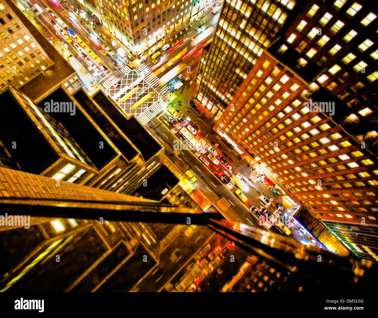 Rush hour on 42nd Street in New York City Stock Photo - Alamy