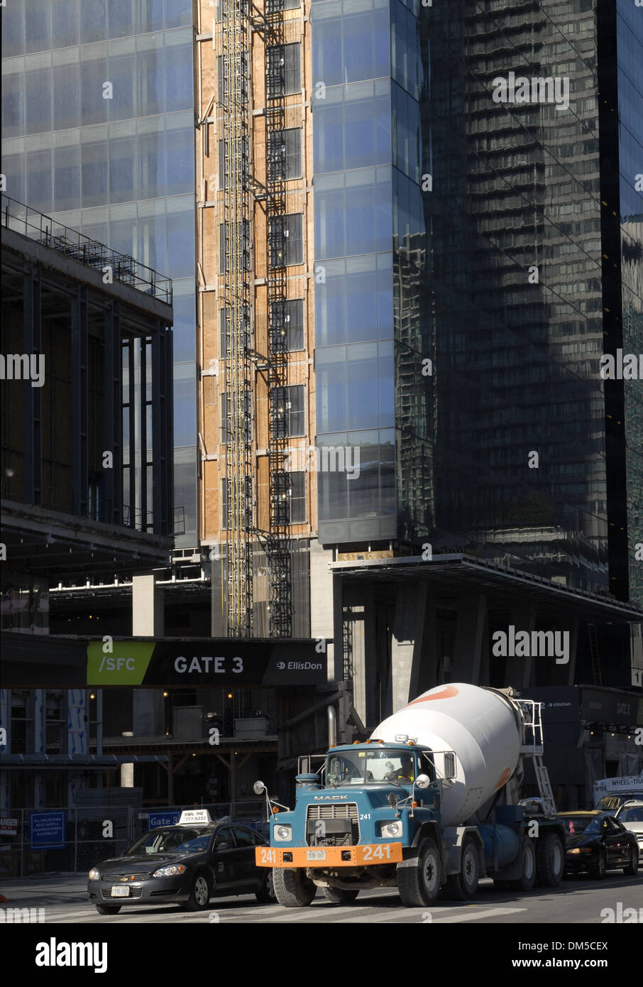 Toronto building work hi-res stock photography and images - Alamy