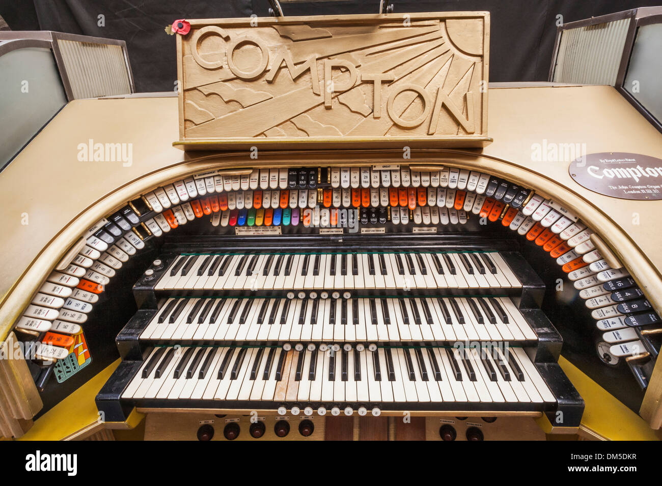 Compton theatre organ hi-res stock photography and images - Alamy