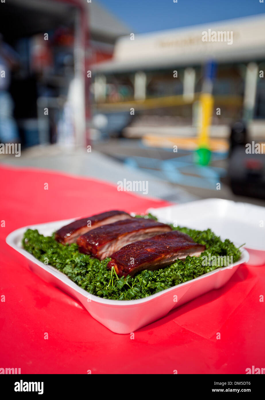 Bbq ribs in a box hi-res stock photography and images - Alamy