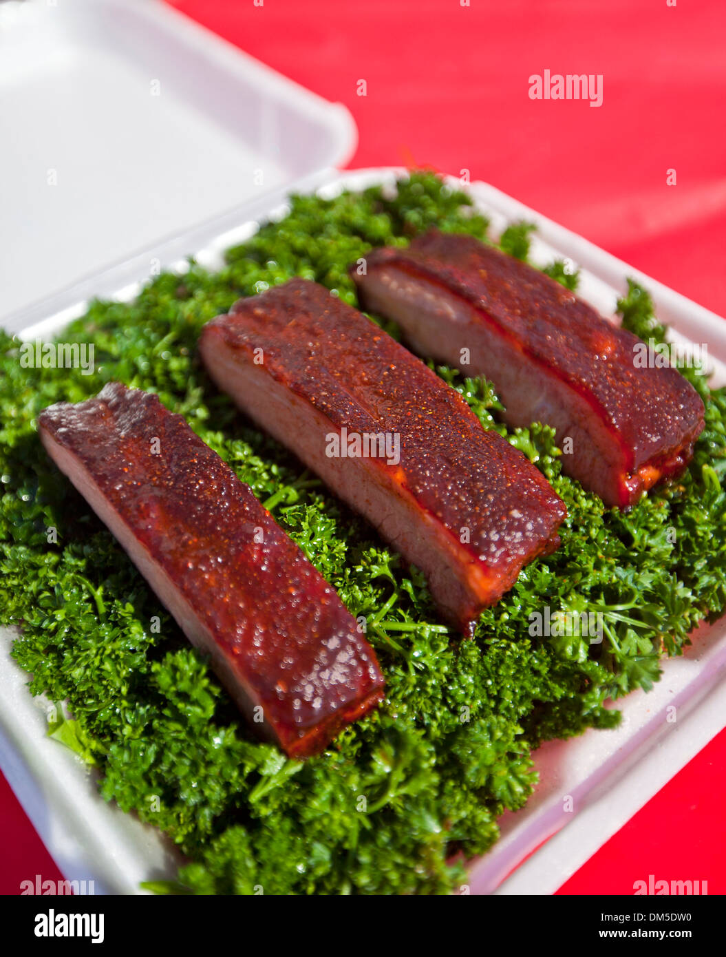 Fresh bbq ribs in a presentation box Stock Photo - Alamy