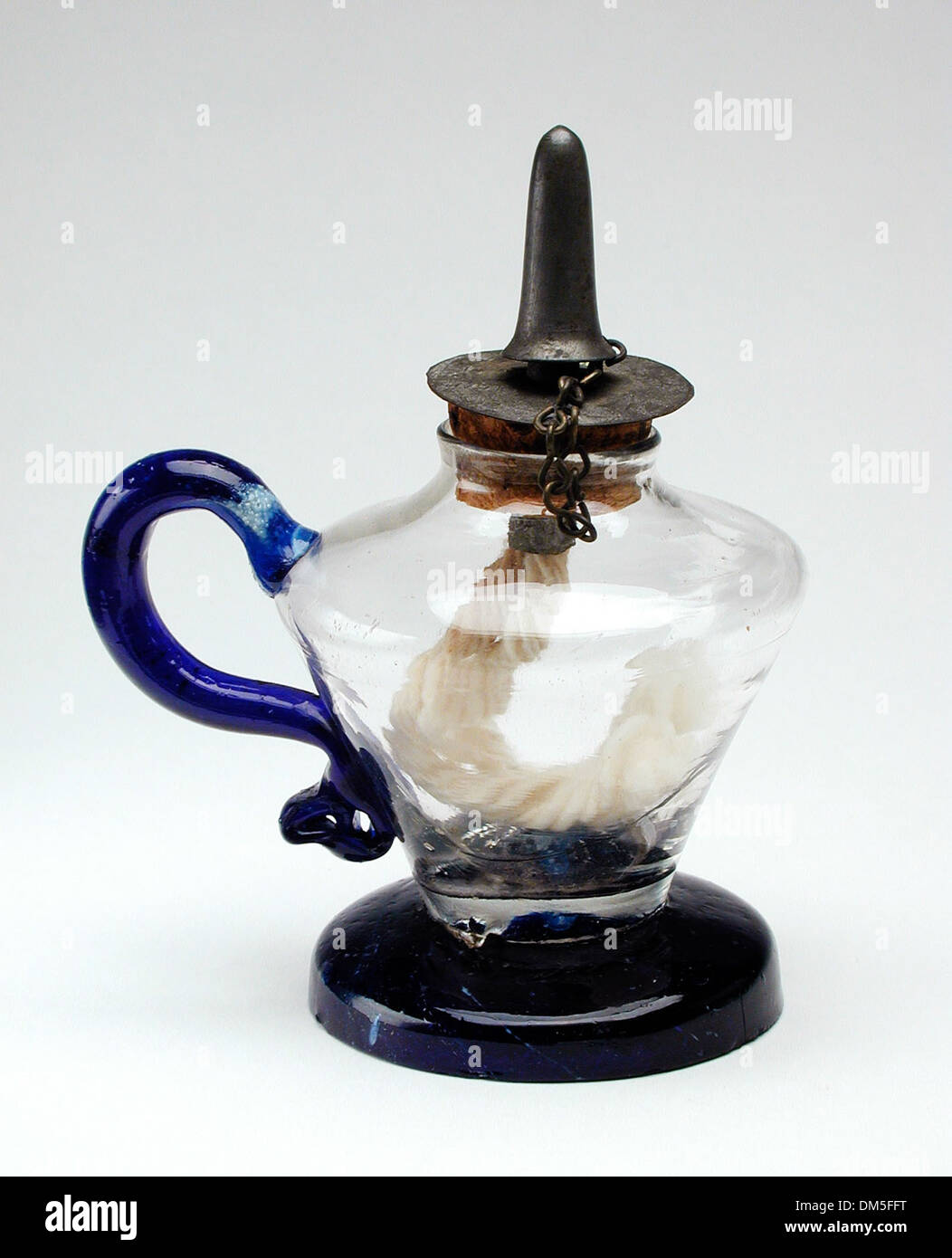 This chamber lamp, designed for indoor use, features a sparking ...