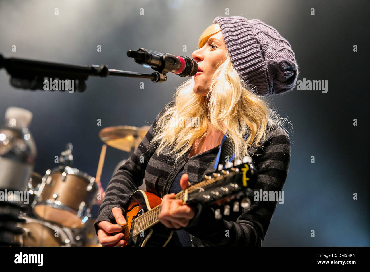 Detroit, Michigan, USA. 11th Dec, 2013. SARAH BLACKWOOD of 'Walk Off ...