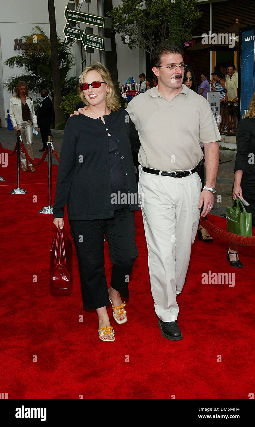Marlee matlin husband kevin grandalski hi-res stock photography and ...