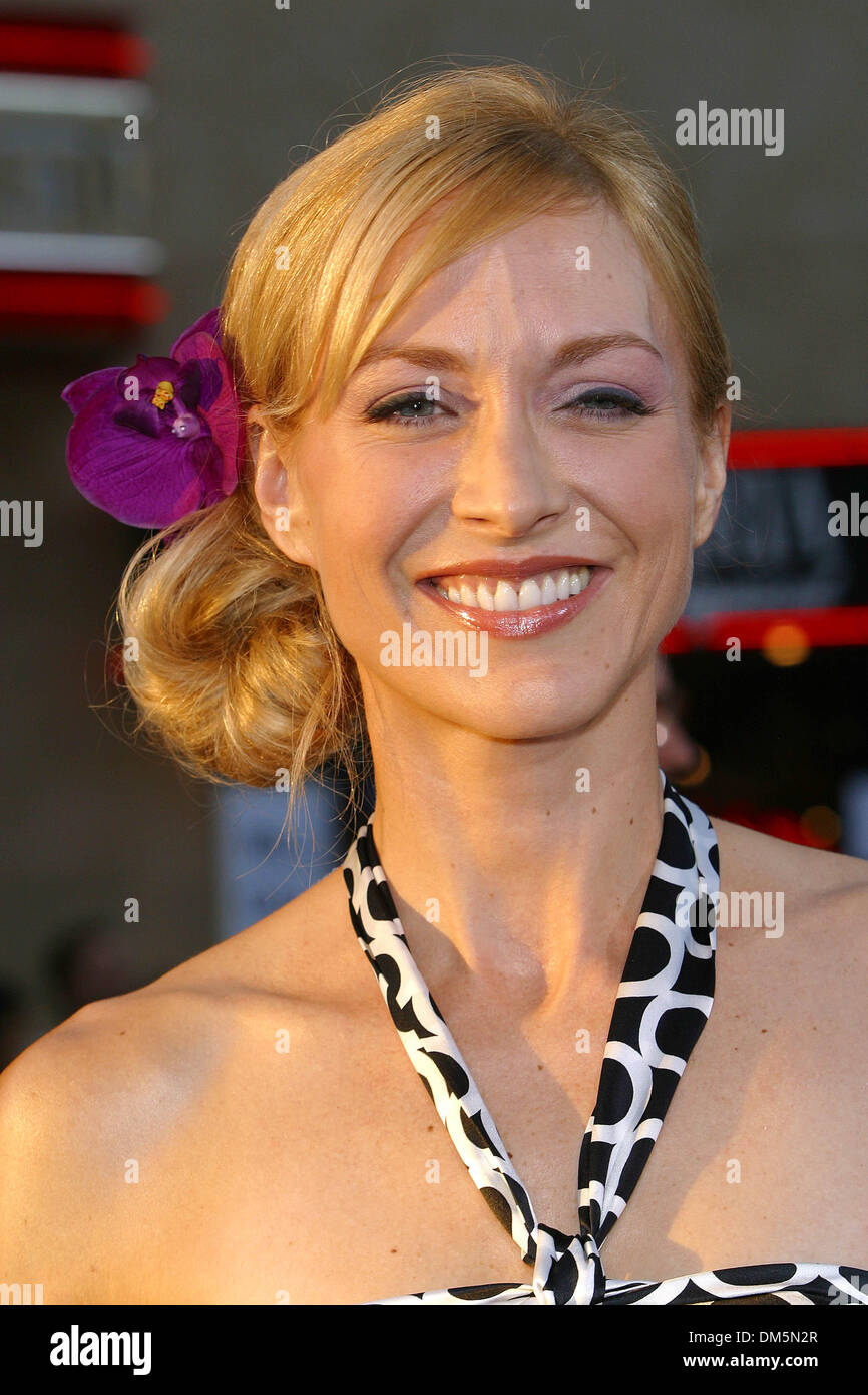 Mia cottet hi-res stock photography and images - Alamy