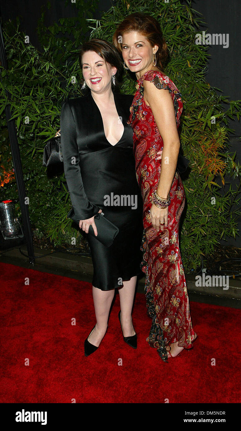 Megan mullally debra messing hi-res stock photography and images - Alamy