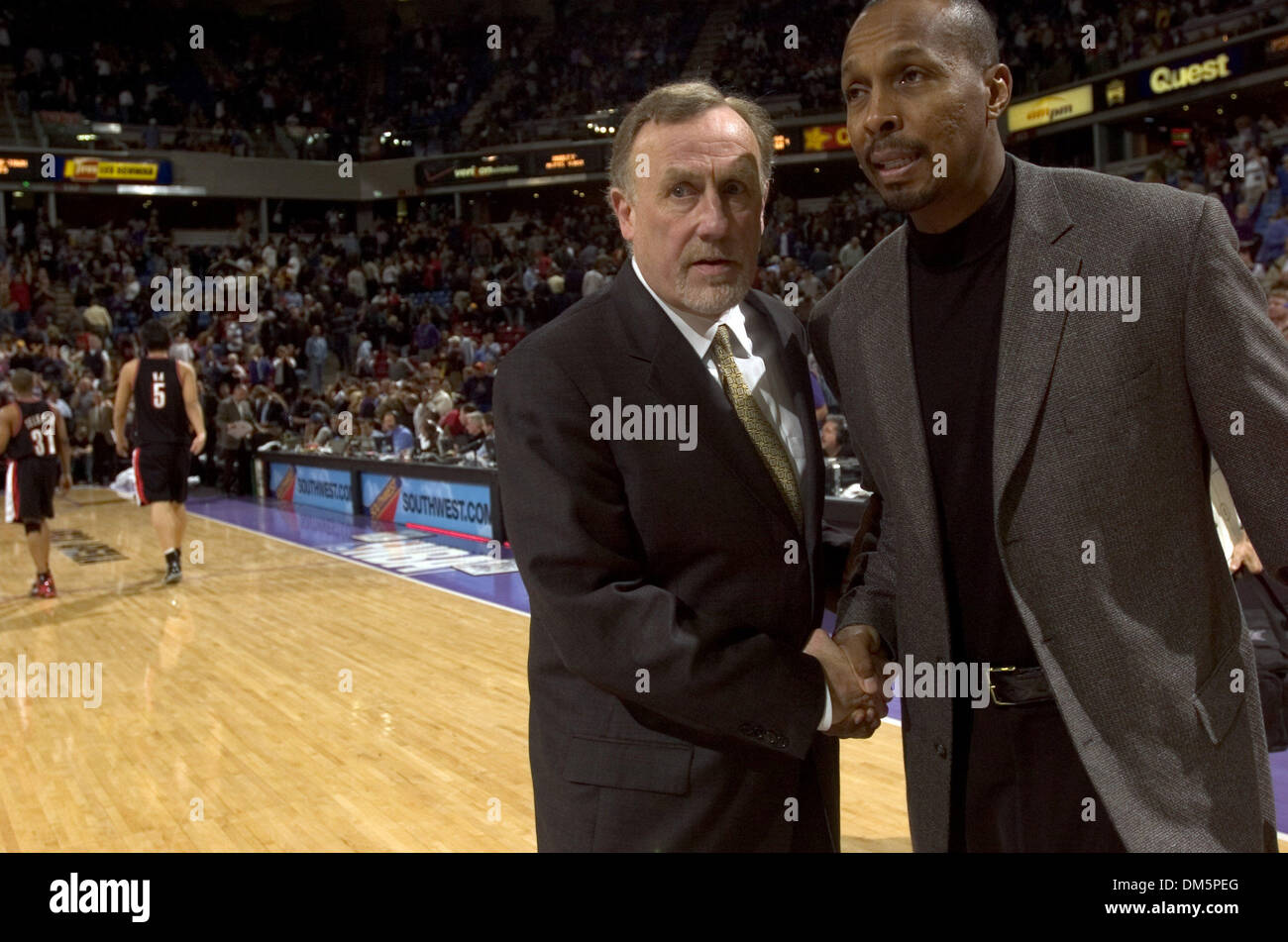 Mar 22, 2005; Sacramento, CA, USA; Sacramento Kings coach Rick Adelman ...