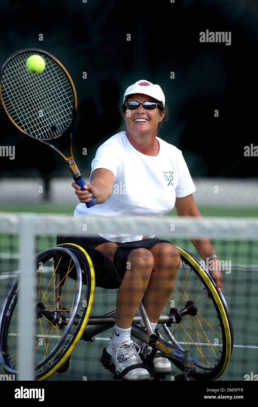Apr 04, 2005; Boca Raton, FL, USA; JAN PROCTOR returns a shot while on ...