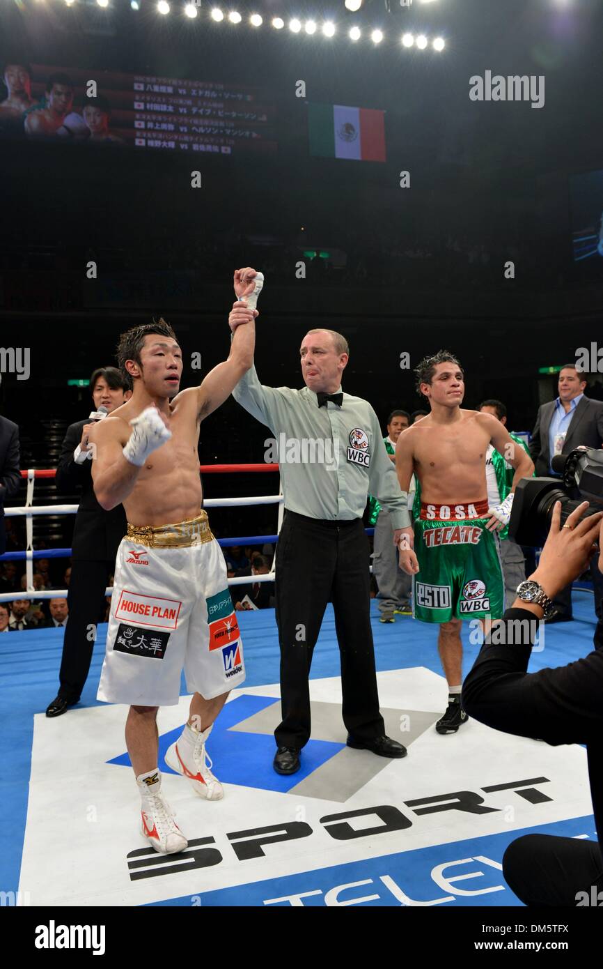 Tokyo, Japan. 6th Dec, 2013. Akira Yaegashi (JPN), Edgar Sosa (MEX ...