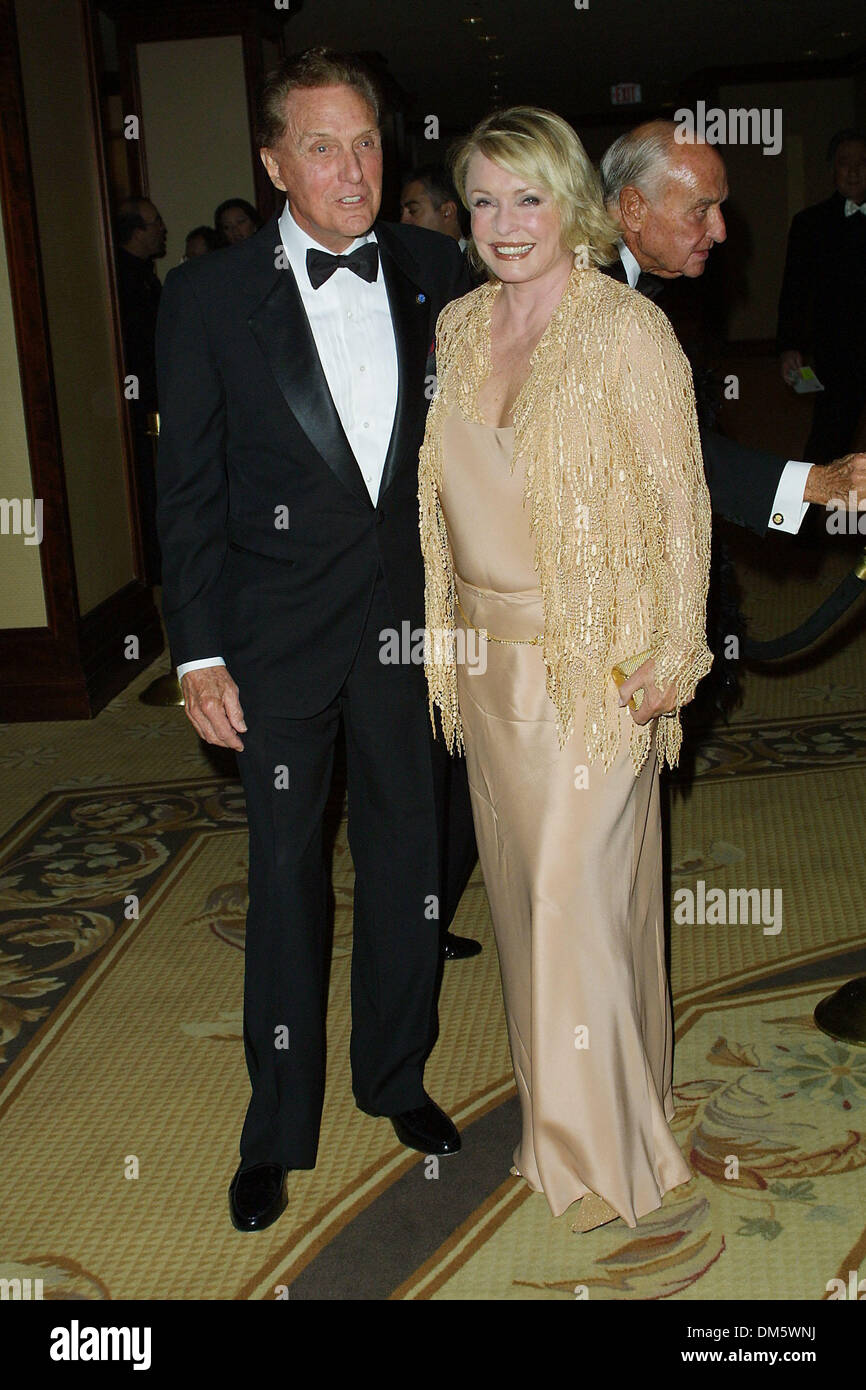 Robert stack with wife hi-res stock photography and images - Alamy