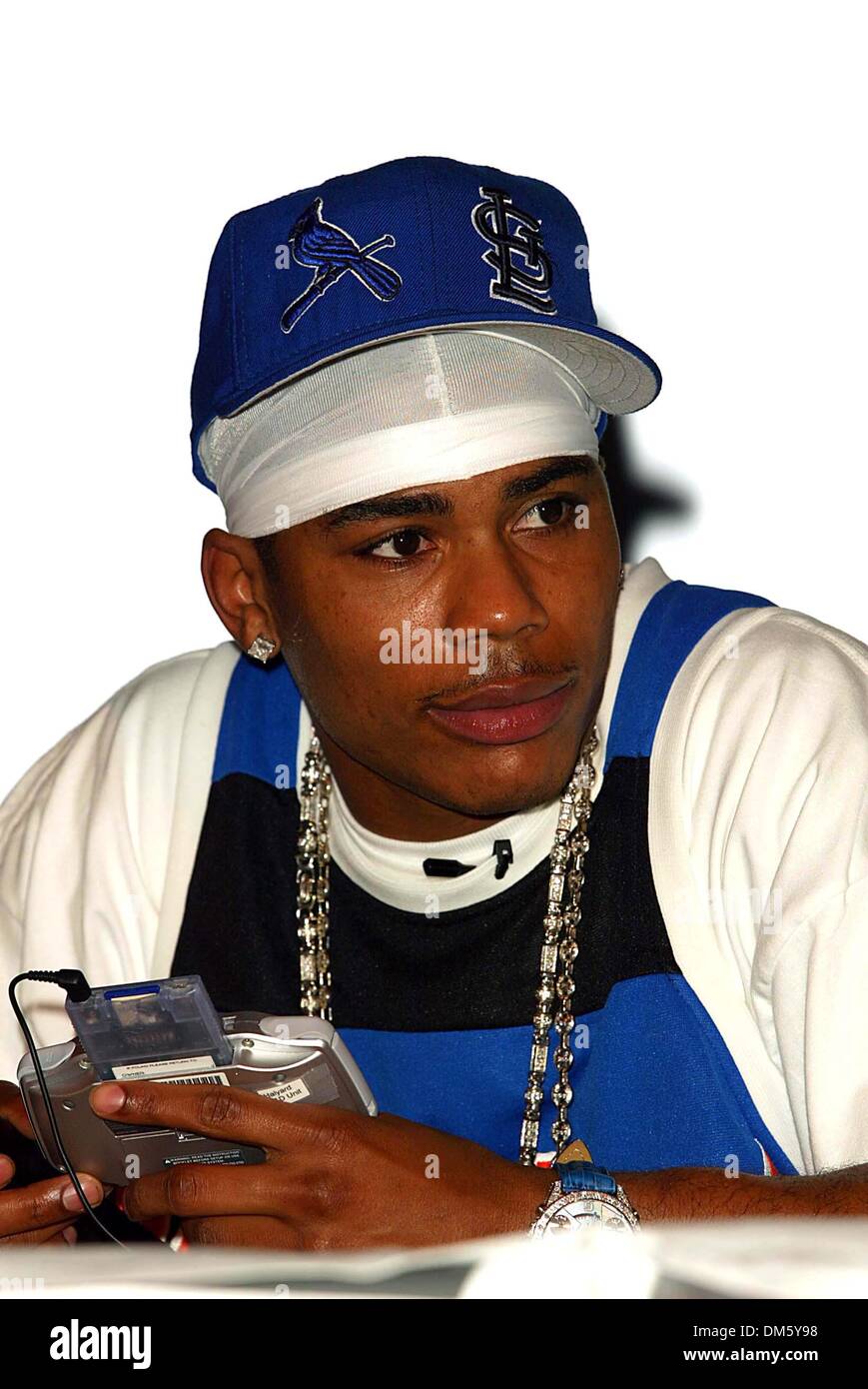 Celebrity endorser hi-res stock photography and images - Alamy