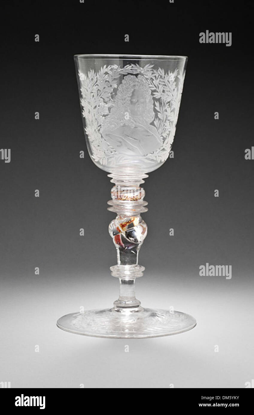 Ancient roman goblet hi-res stock photography and images - Alamy