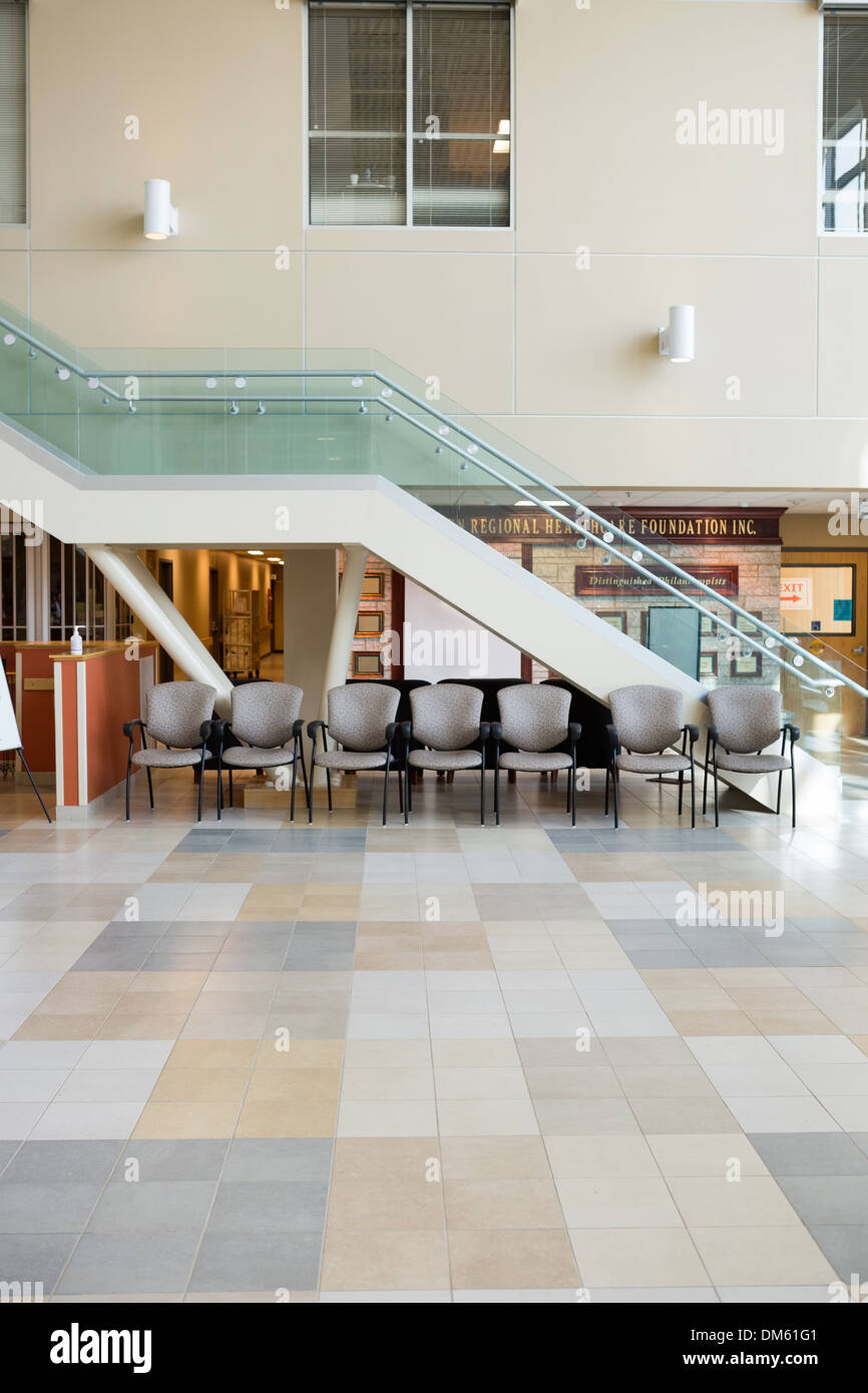 Hospital lobby hi-res stock photography and images - Alamy