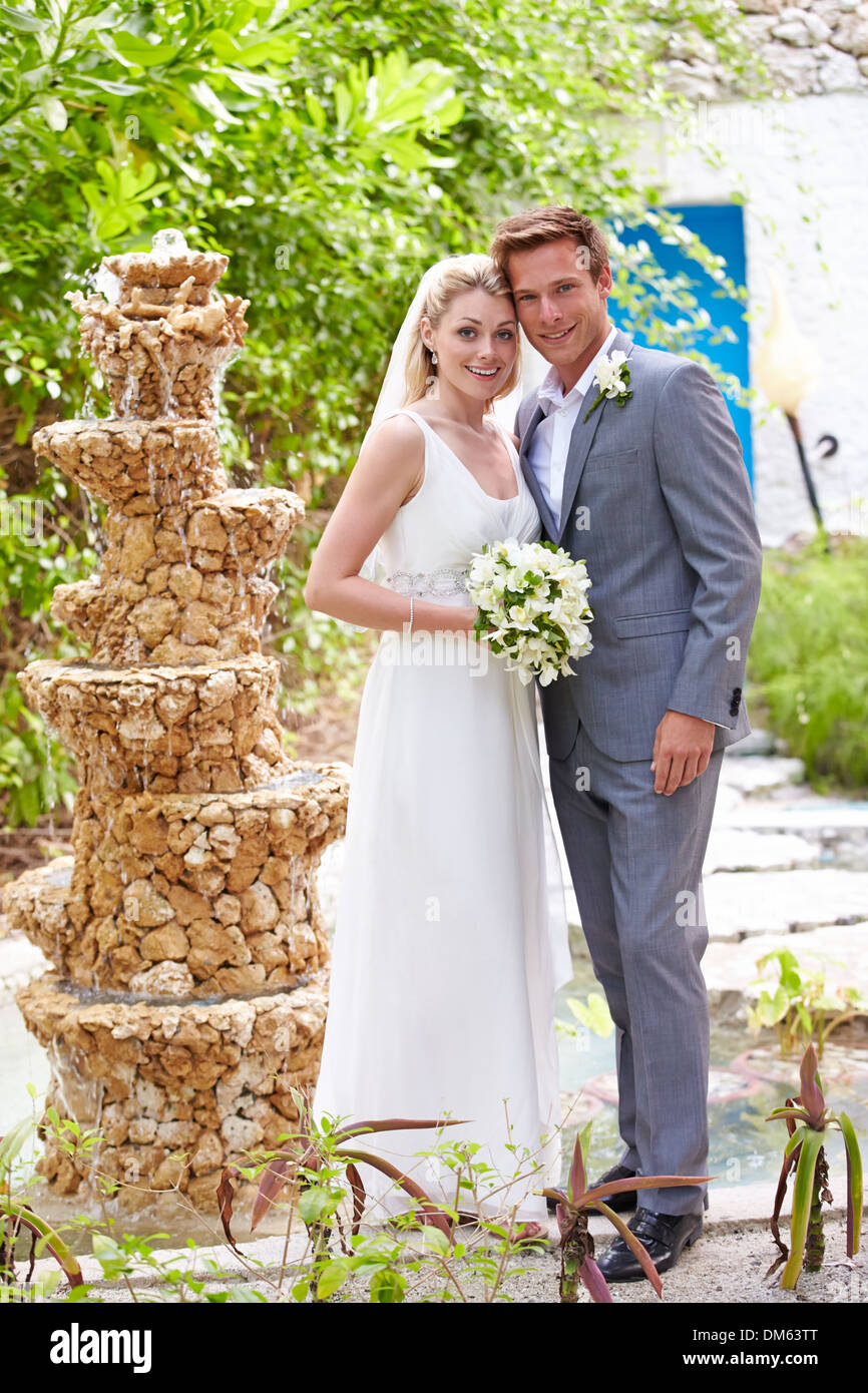 Civil wedding ceremony hi-res stock photography and images - Alamy