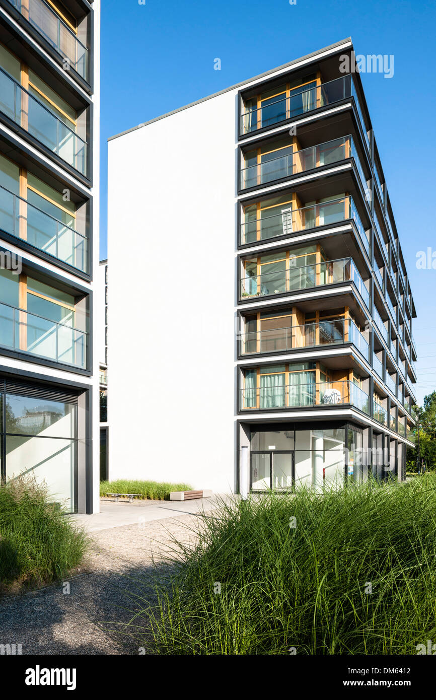 Multl storey hi-res stock photography and images - Alamy