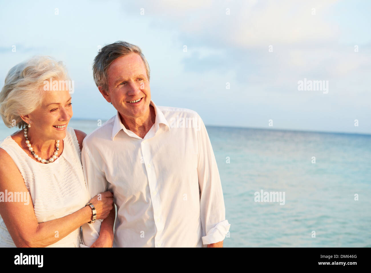 Couple getting marriage beach hi-res stock photography and images - Alamy