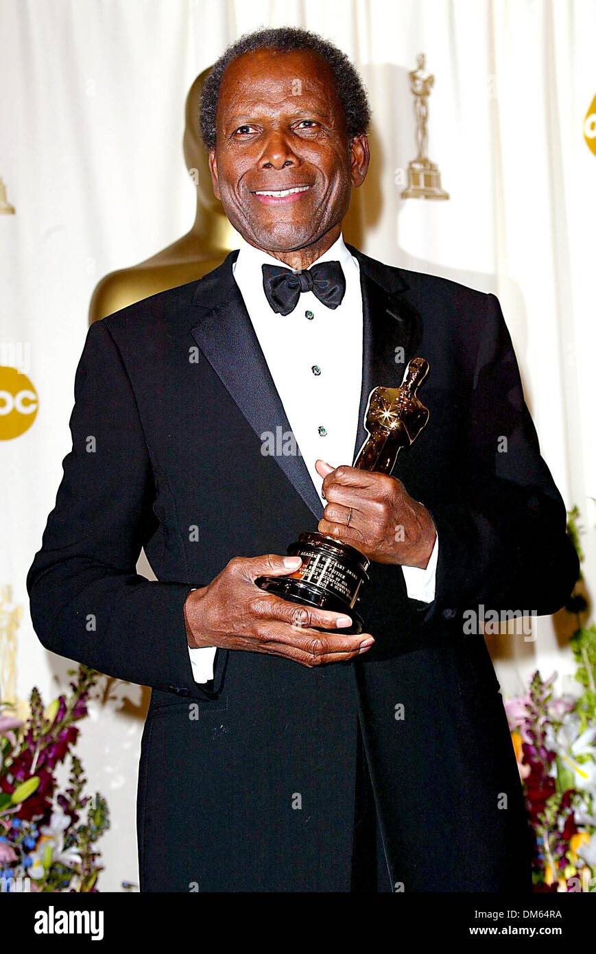 Mar. 24, 2002 - Los Angeles, CALIFORNIA - K24518FB:74TH ACADEMY AWARDS ...