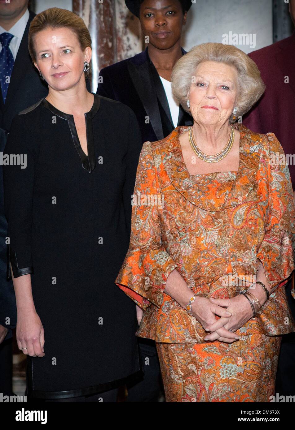 Amsterdam, The Netherlands. 11th Dec, 2013. Dutch Princess Mabel (L ...