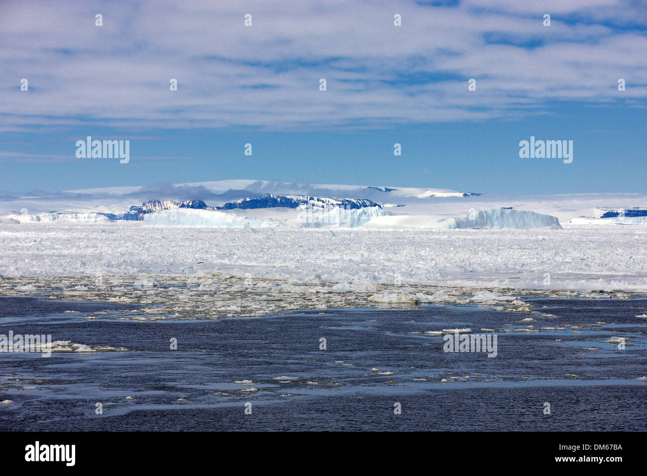 Atlantic cold sea landscape hi-res stock photography and images - Alamy