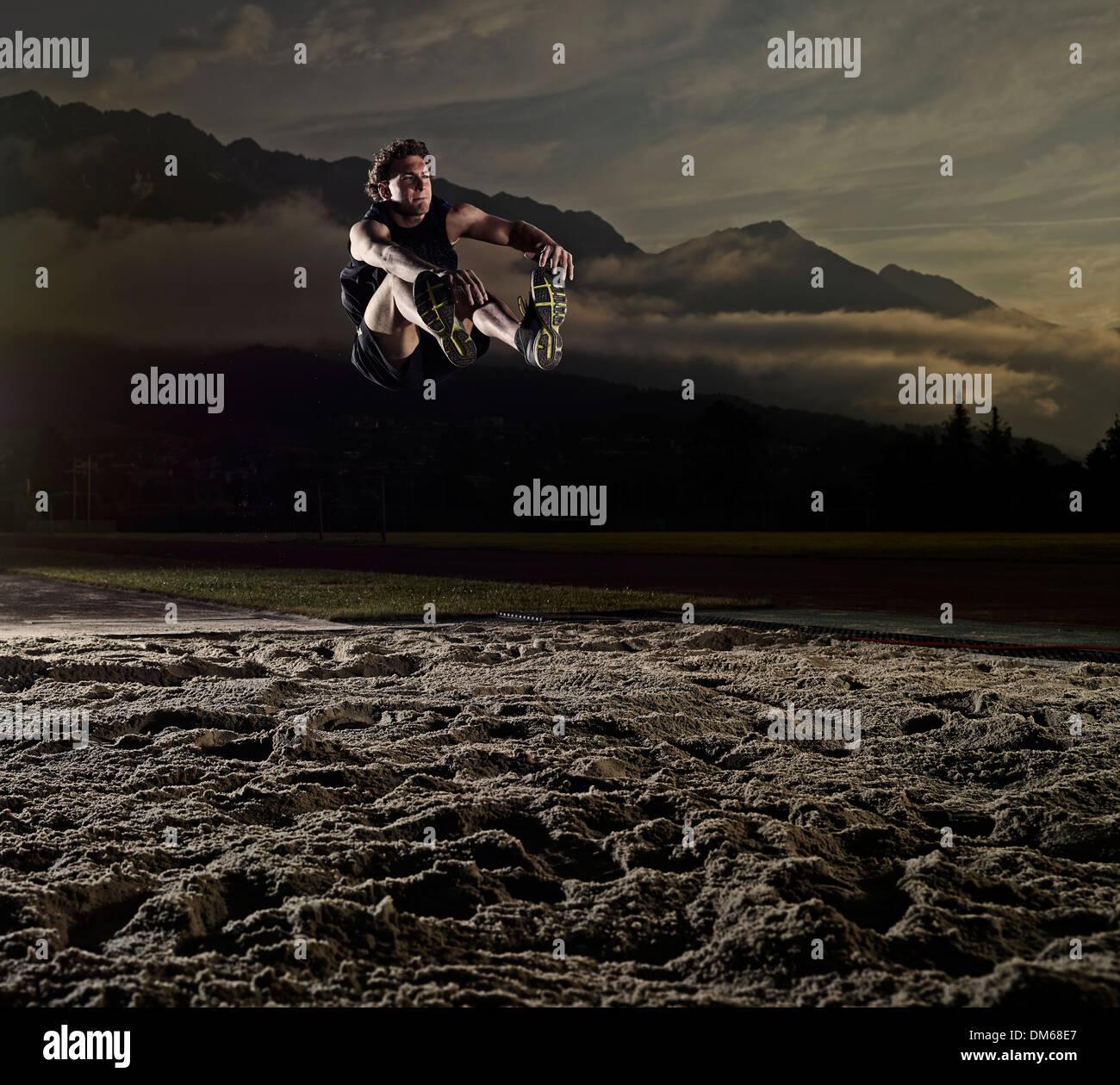 Long jump men athlete hi-res stock photography and images - Alamy