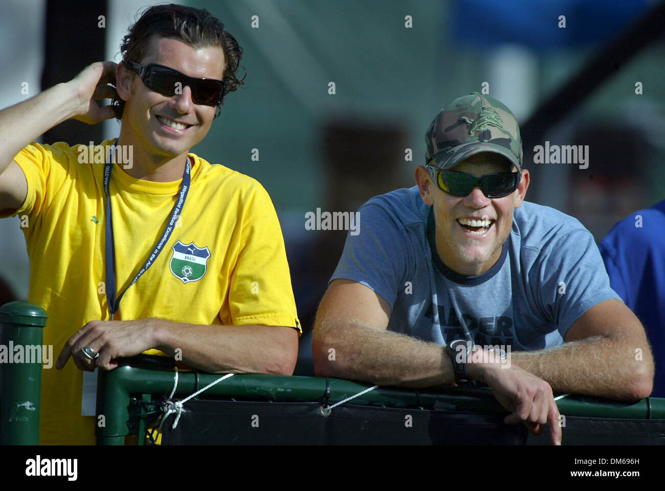 Matthew perry tennis hi-res stock photography and images - Alamy