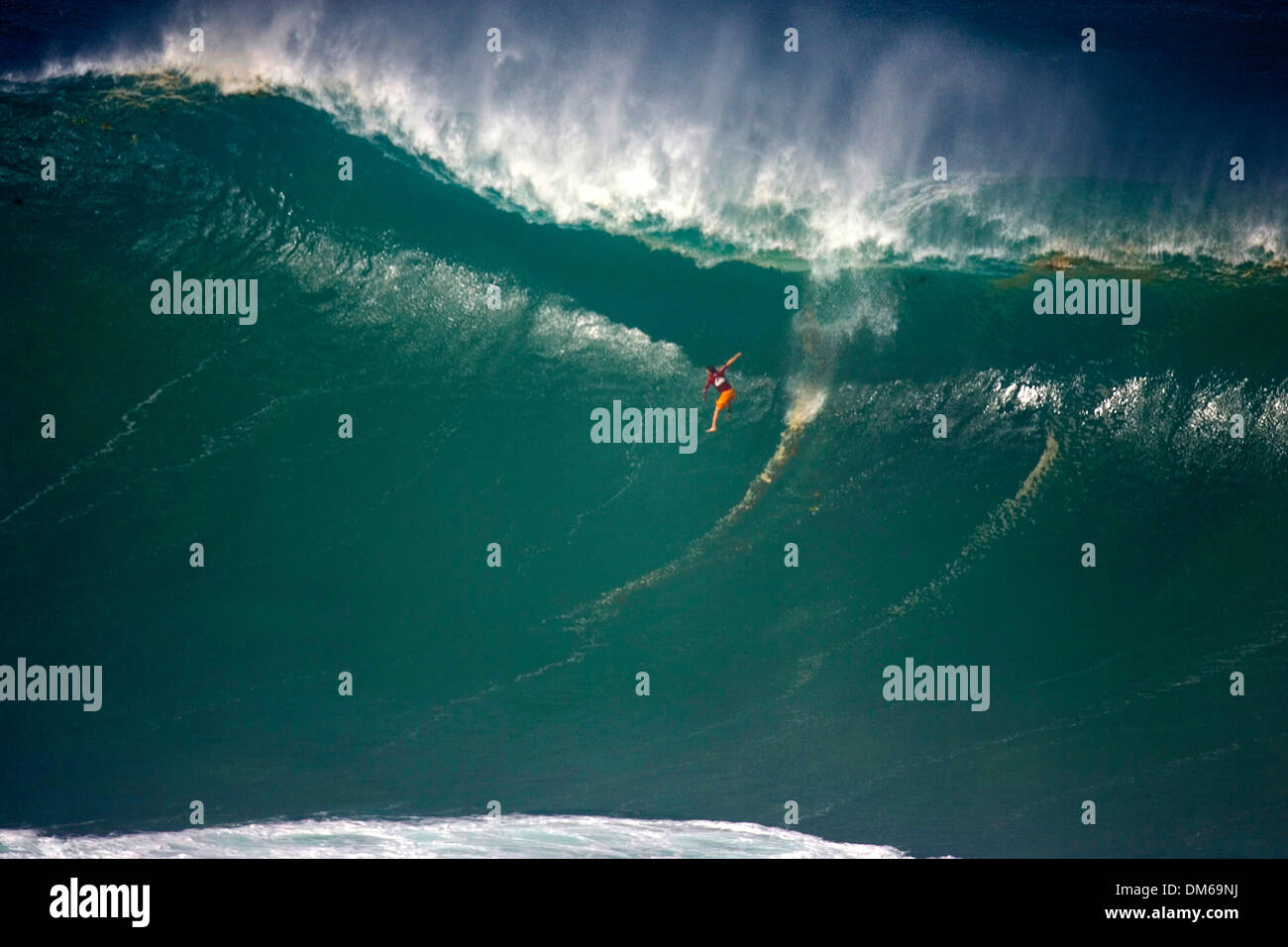 Dec 15, 2004; Waimea Bay, Hawaii, USA; Mavericks Men Who Ride Mountains ...
