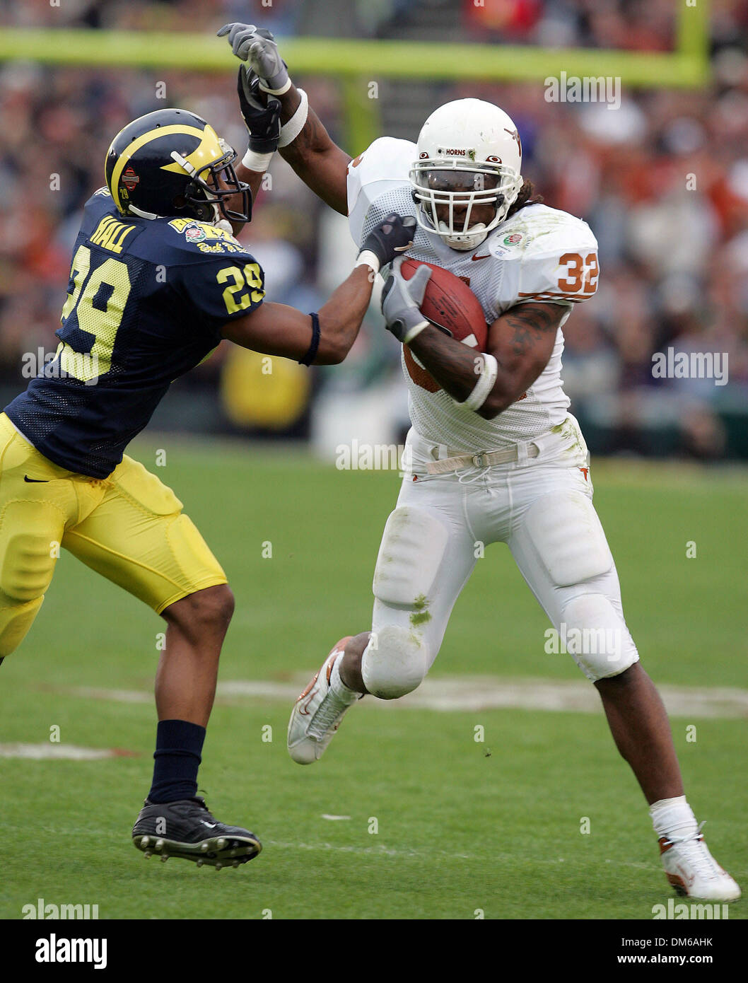 Cedric benson hi-res stock photography and images - Alamy