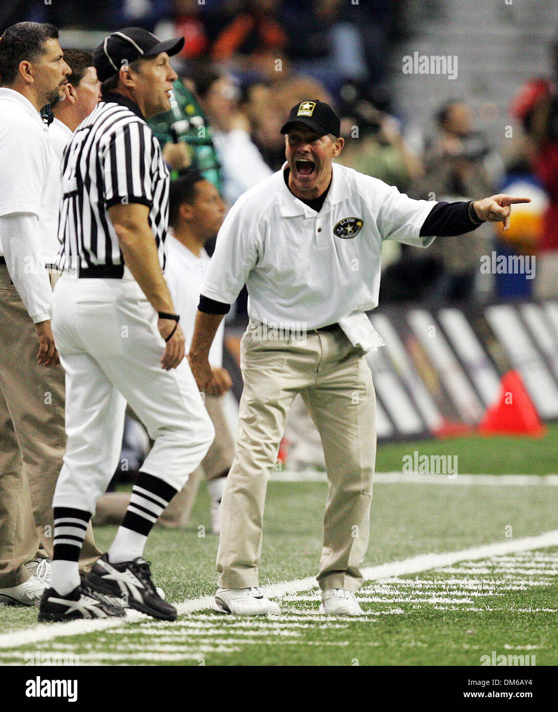 Jan 15, 2005; San Antonio, TX, USA; Judson head coach JIM RACKLEY lets ...