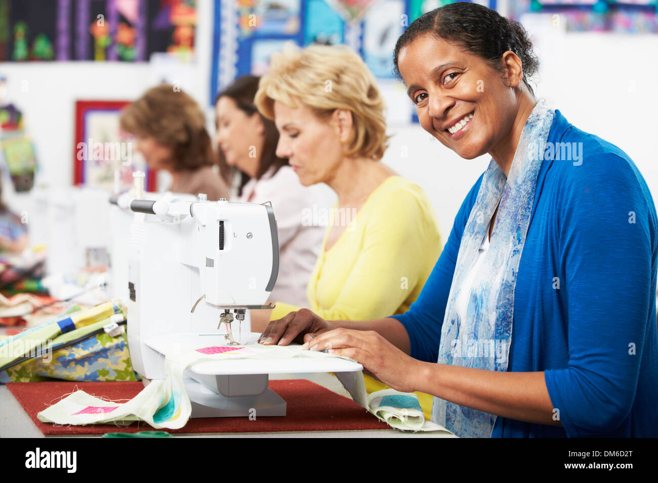 Four sewing machines hi-res stock photography and images - Alamy