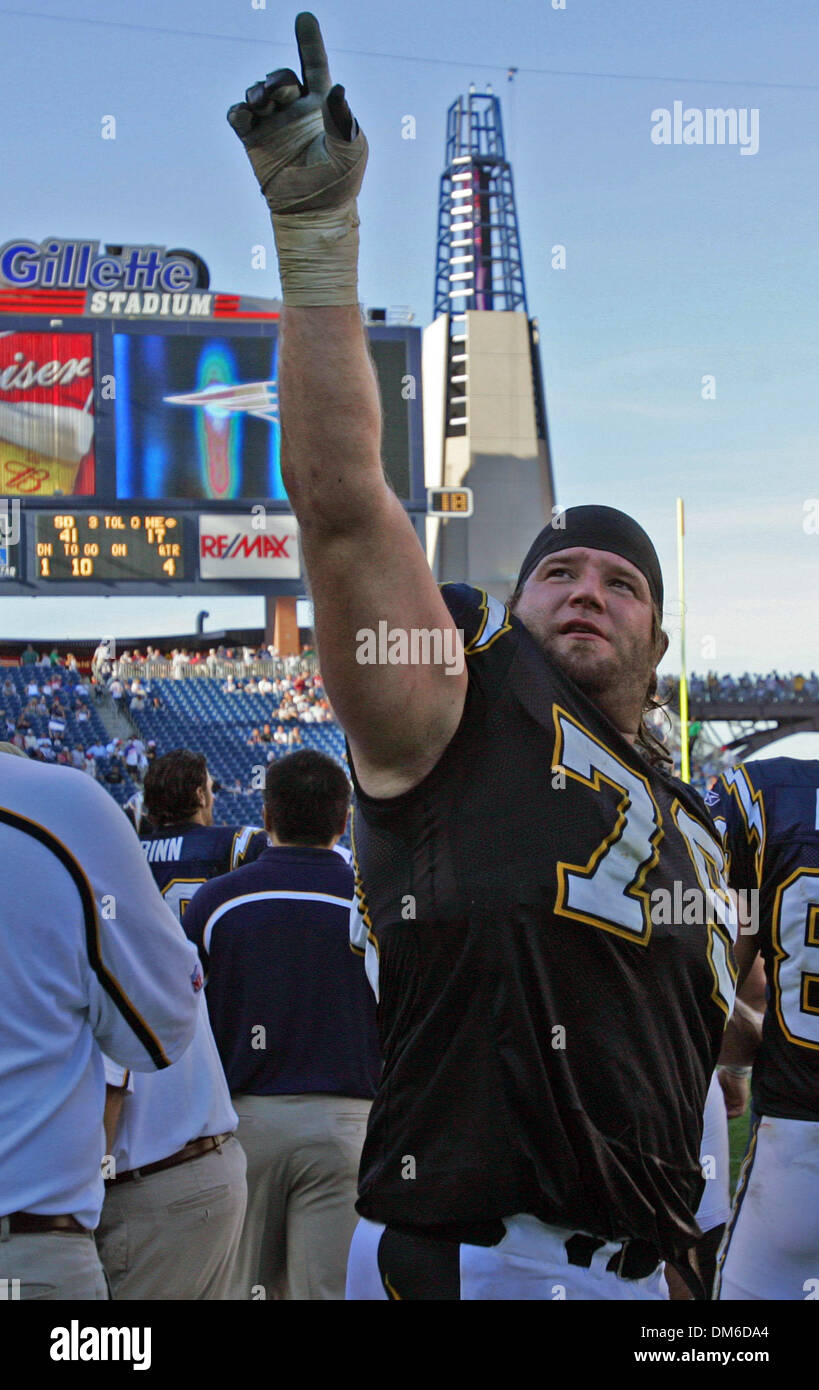 Chargers patriots hi-res stock photography and images - Alamy