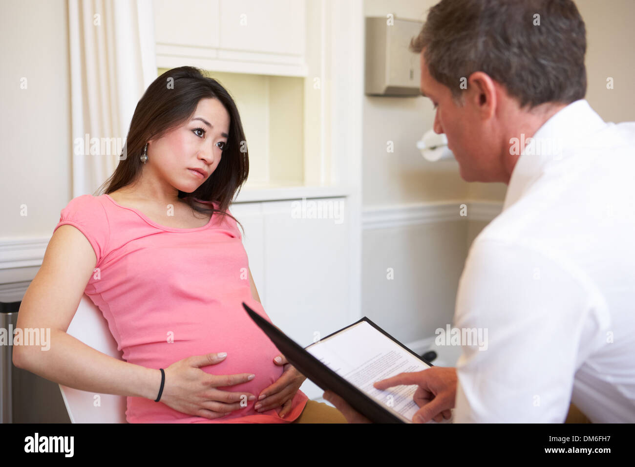 Obstetrician hi-res stock photography and images - Alamy