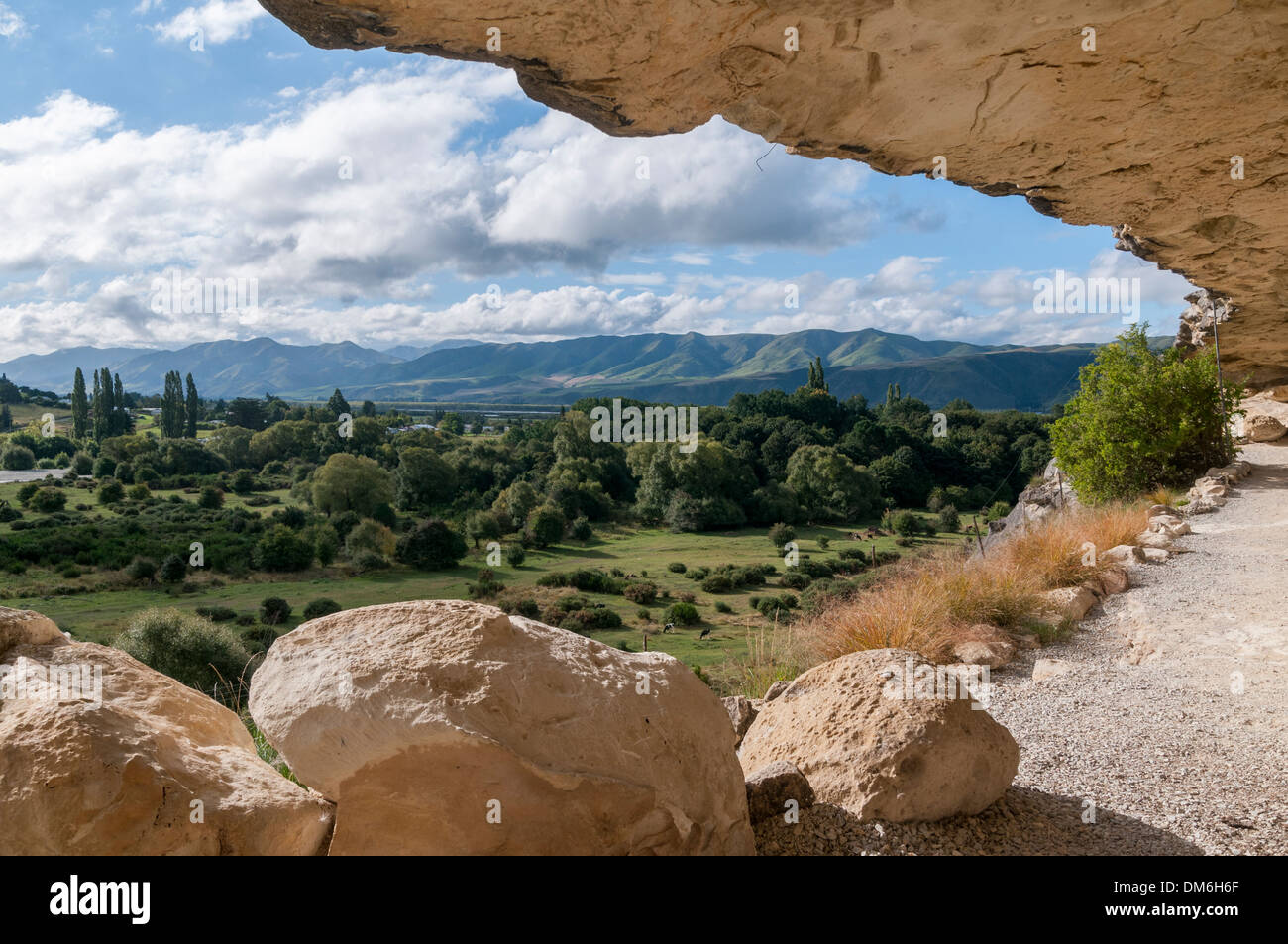 Waitaki Valley from the site of the Maerewhenua Maori rock art, South ...
