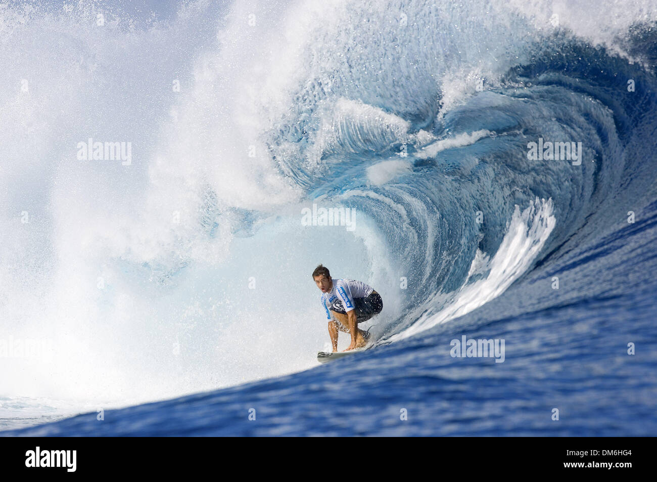 Apr 28, 2005; Teahupoo, Tahiti, TAHITI; DYLAN LONGBOTTOM (Gold Coast ...