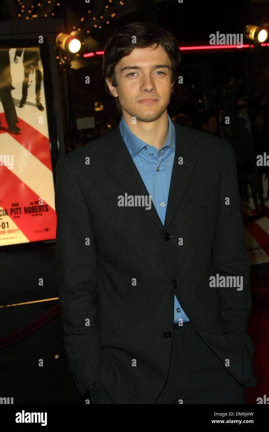 Dec. 5, 2001 - OCEAN'S ELEVEN PREMIERE.AT MANN'S VILLAGE THEATER LOS ...