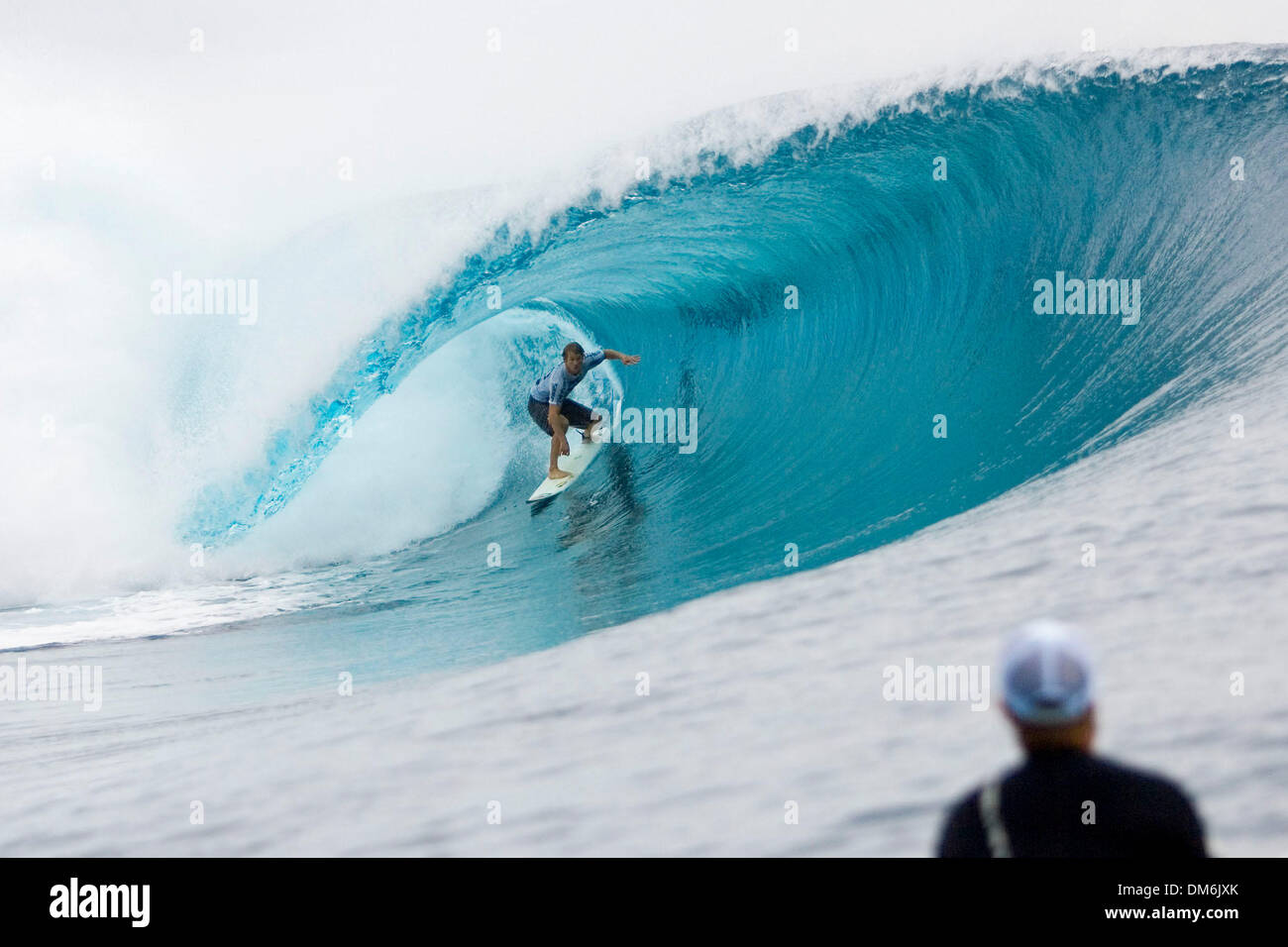 May 17, 2005; Teahupoo, Tahiti; DAMIEN HOBGOOD (Satellite Beach ...