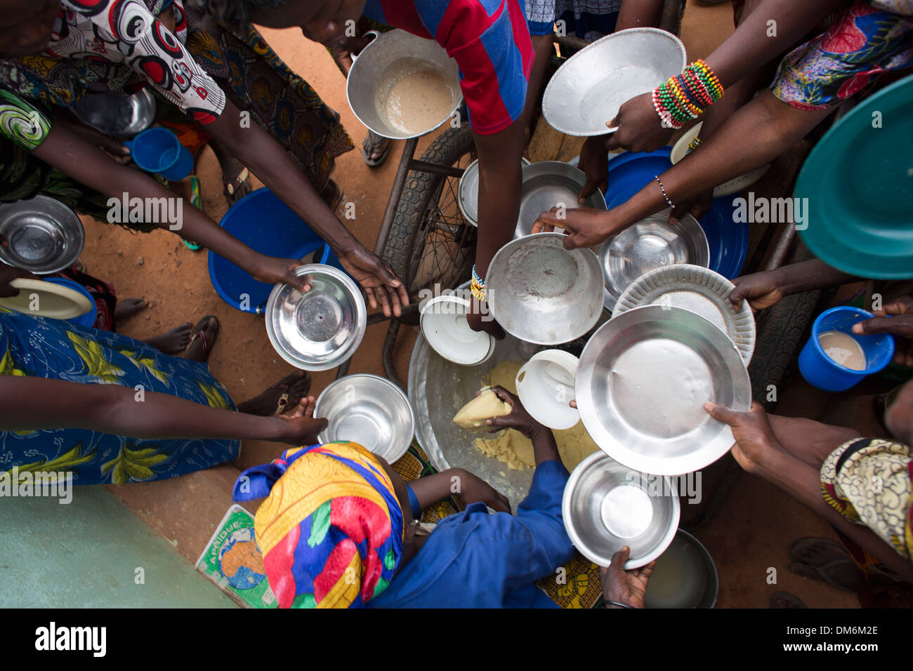 food distribution at MSF hopsital in Central African Republic Stock ...