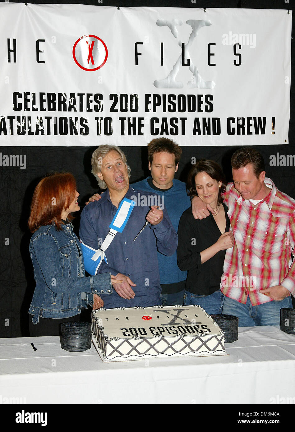 Apr. 5, 2002 - Los Angeles, CALIFORNIA - THE X-FILES 200TH EPISODE ...