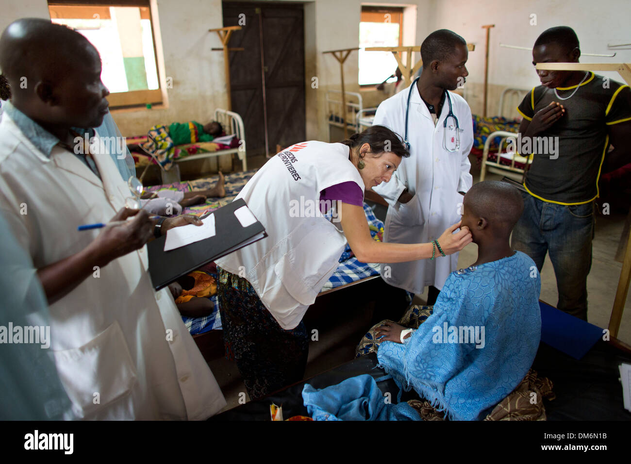 Msf doctor work in batangafo hi-res stock photography and images - Alamy
