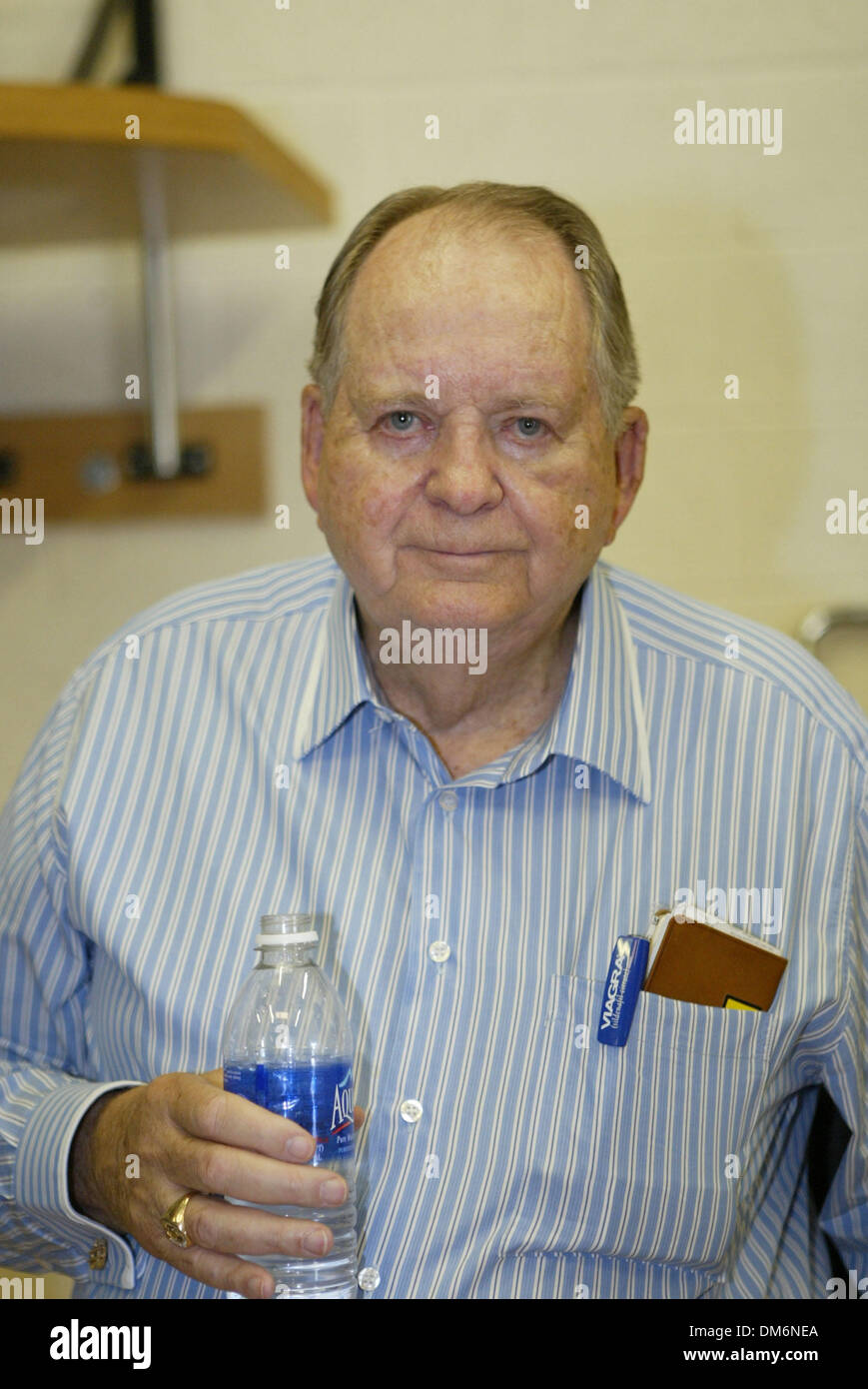 Bernard hunt hi-res stock photography and images - Alamy