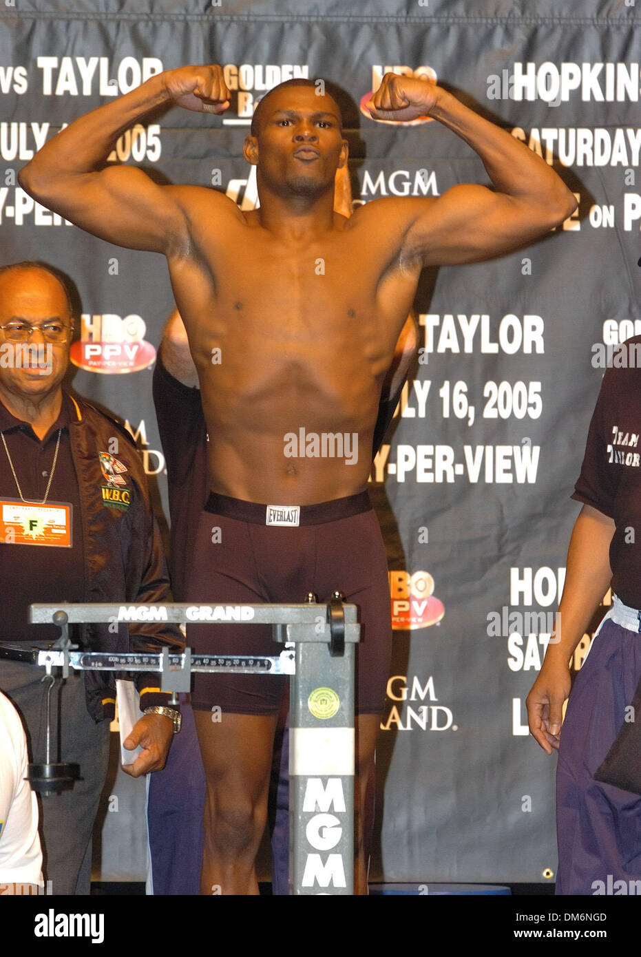 Jermain taylor undisputed hi-res stock photography and images - Alamy