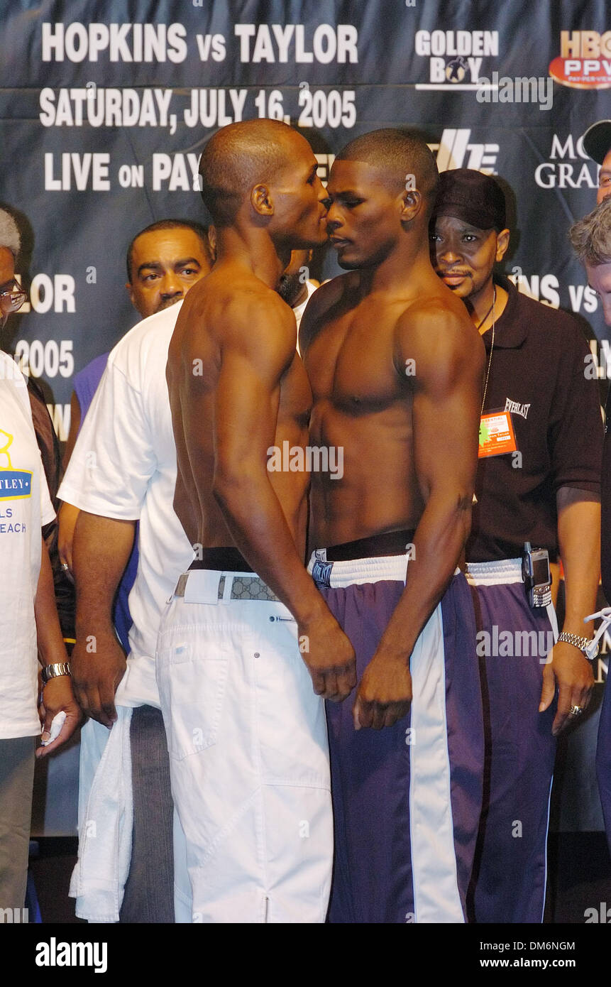 Jermain taylor undisputed hi-res stock photography and images - Alamy