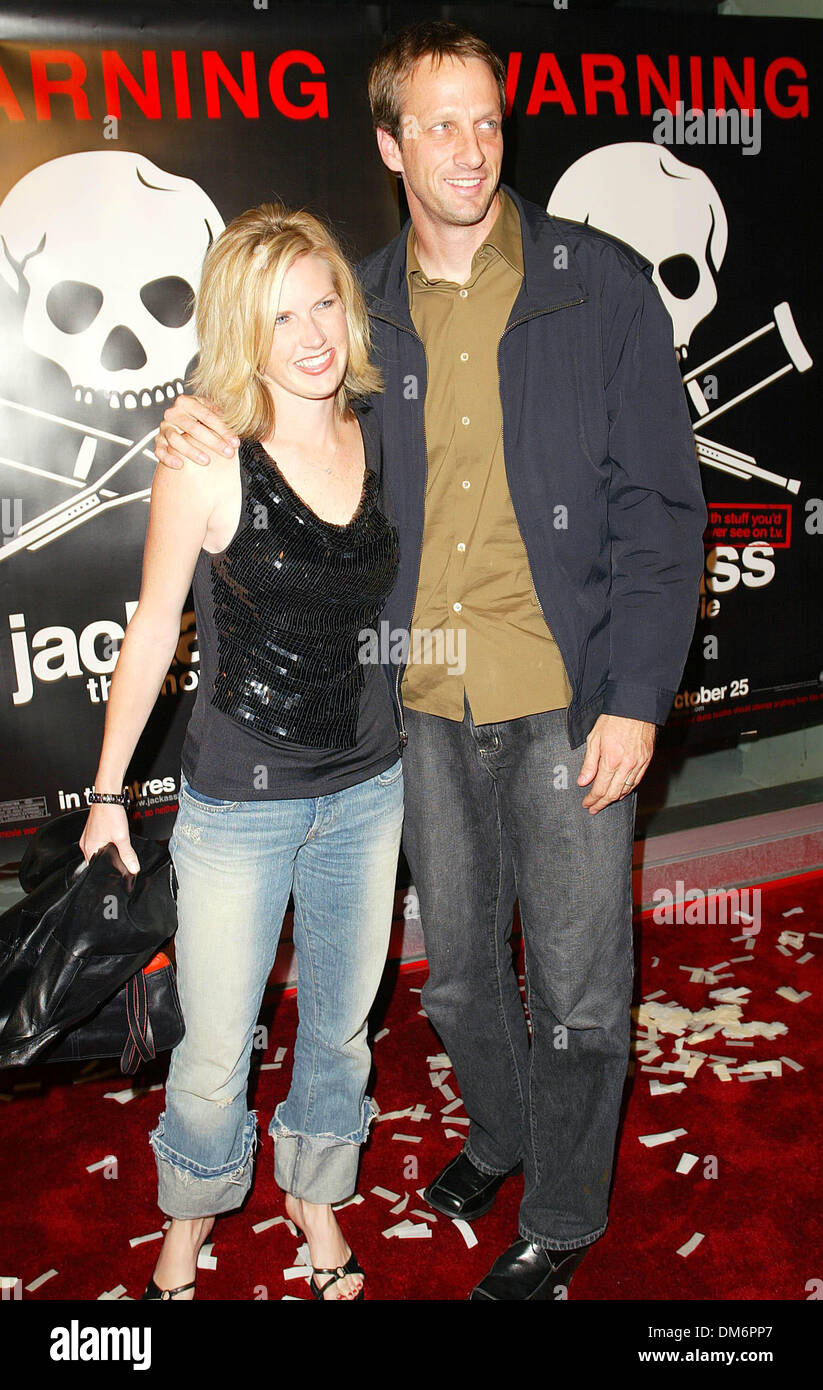 Oct. 21, 2002 - Hollywood, CALIFORNIA - TONY HAWK AND WIFE ..K26842FB ...