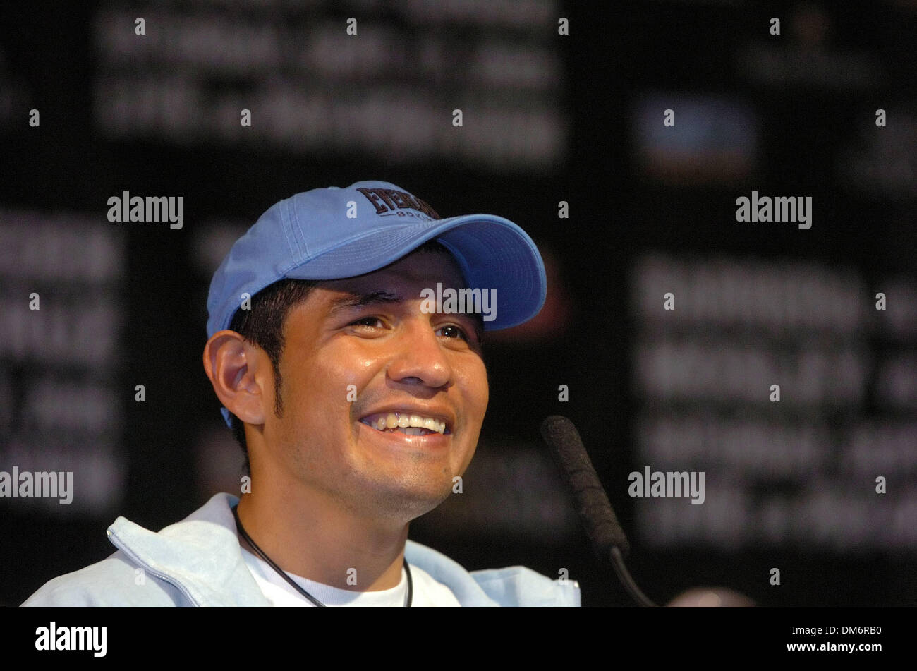 Boxing ibf world featherweight hi-res stock photography and images - Alamy