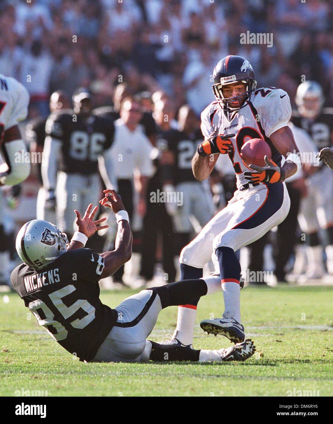 --Sunday, October 10, 1999, Sacramento, Calif.-- With about 57 seconds ...