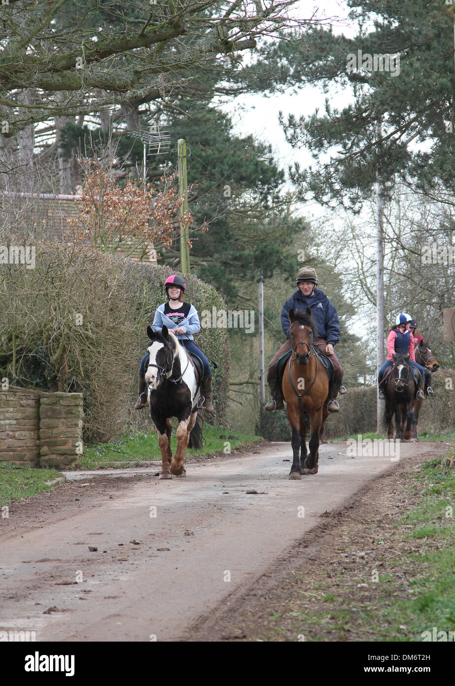 Horse riders hacking hi-res stock photography and images - Alamy