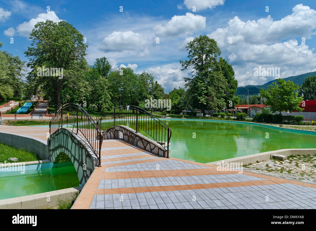 Cascade bridge hi-res stock photography and images - Alamy