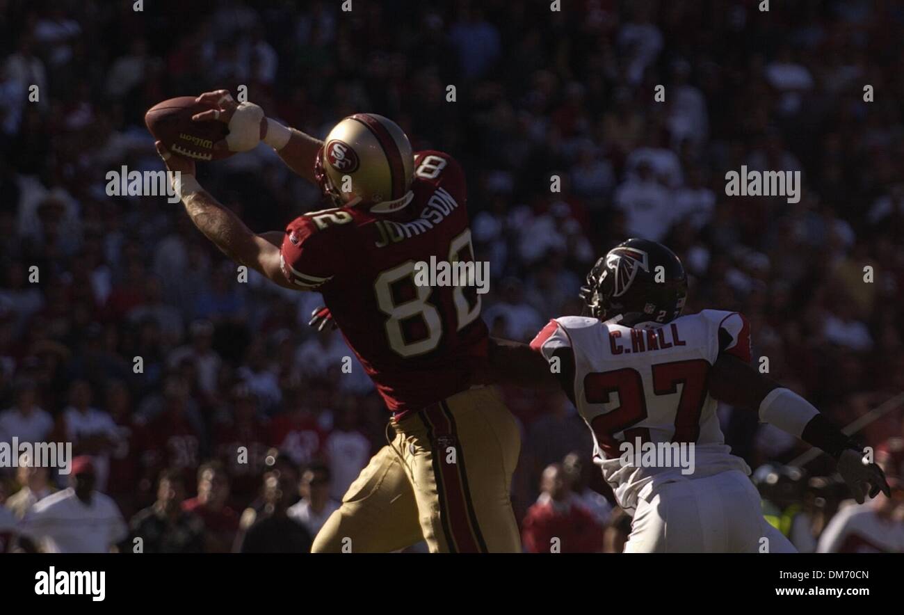 San Francisco 49ers tight end Eric Johnson catches a touchdown pass ...