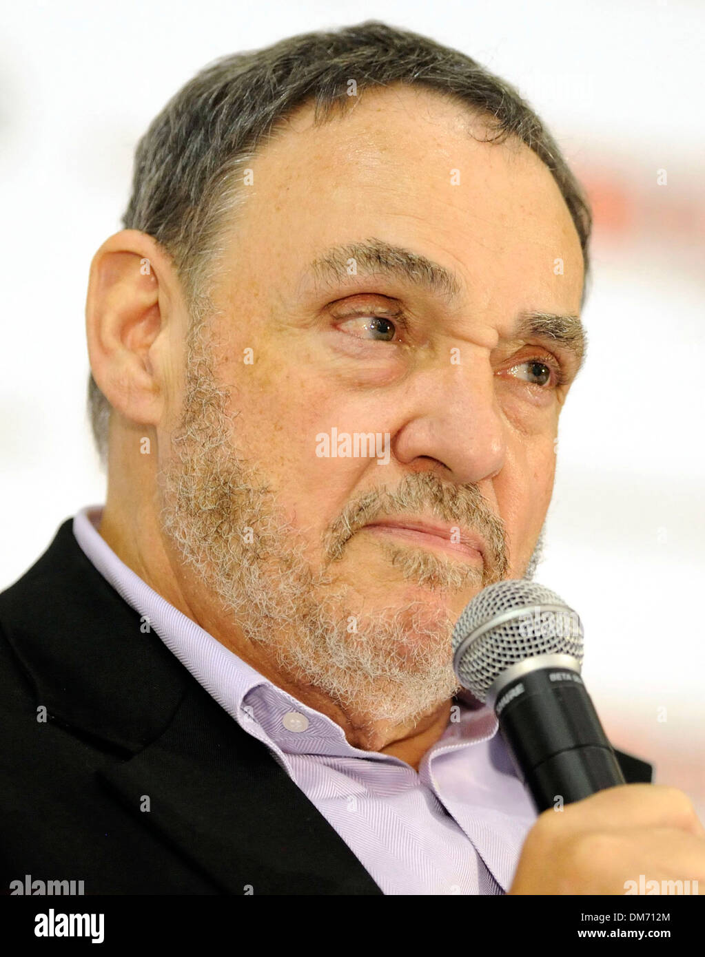 John rhys davis hi-res stock photography and images - Alamy