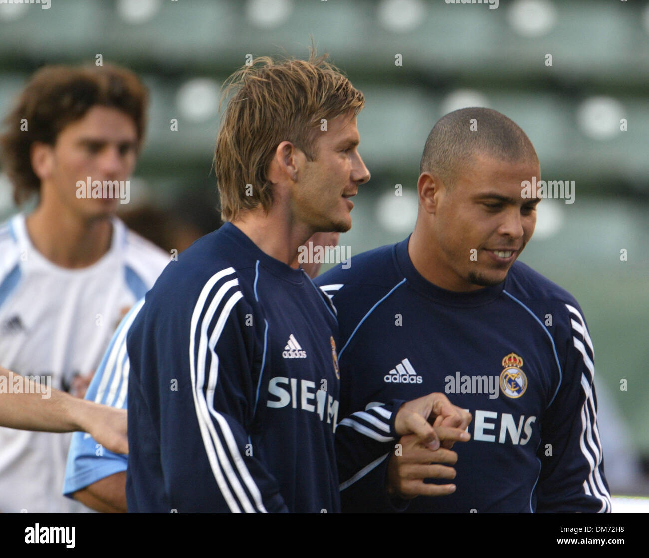 Jul 17, 2005; Los Angeles, CA, USA; DAVID BECKHAM & RONALDO DE LIMA ...